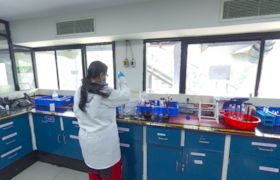 360 Degree Virtual Tour | Pharmaceutical Analytical Services Lab